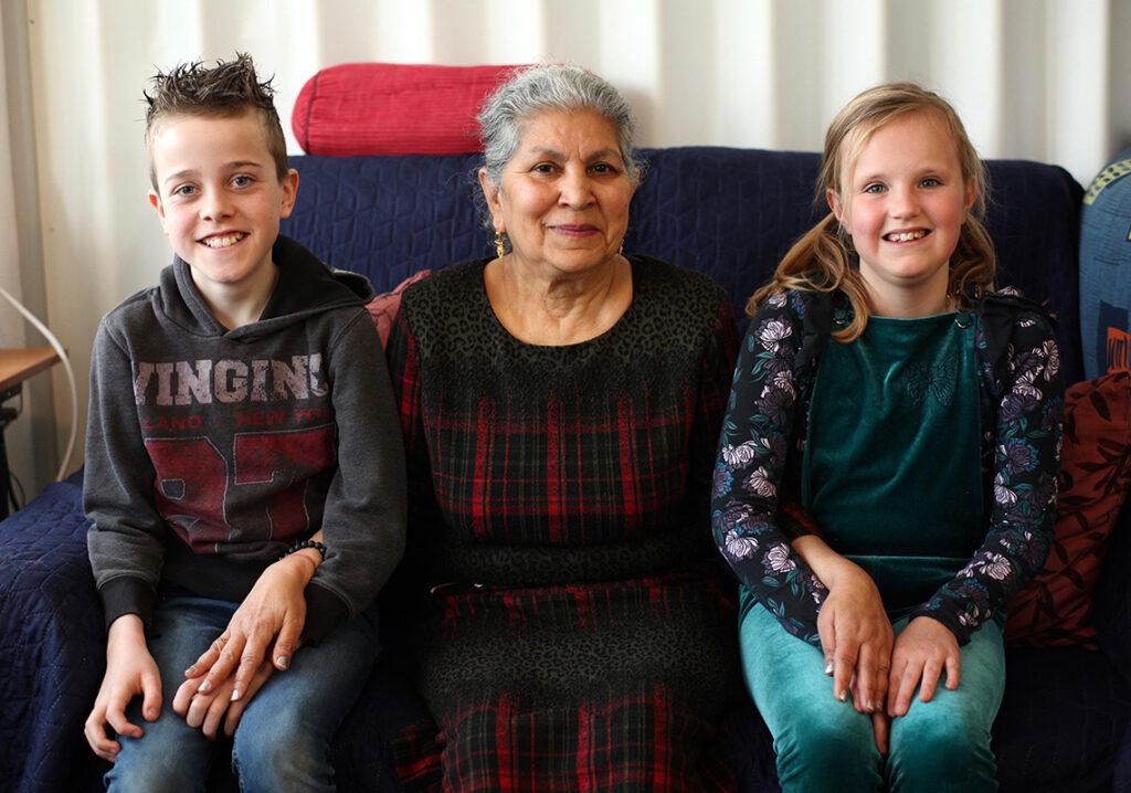 ‘Op 5 juni 1873 kwamen de eerste Hindoestaanse contractarbeiders aan in ...